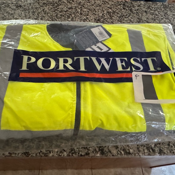 portwest | Jackets & Coats | Portwest High Visibility Safety Vest 3x ...